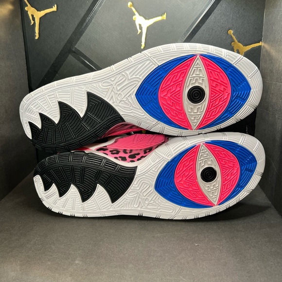 Nike | Shoes | Nike Kyrie Irving 6 Vast Grey Pink Mens 7 18 Bq463003 ...